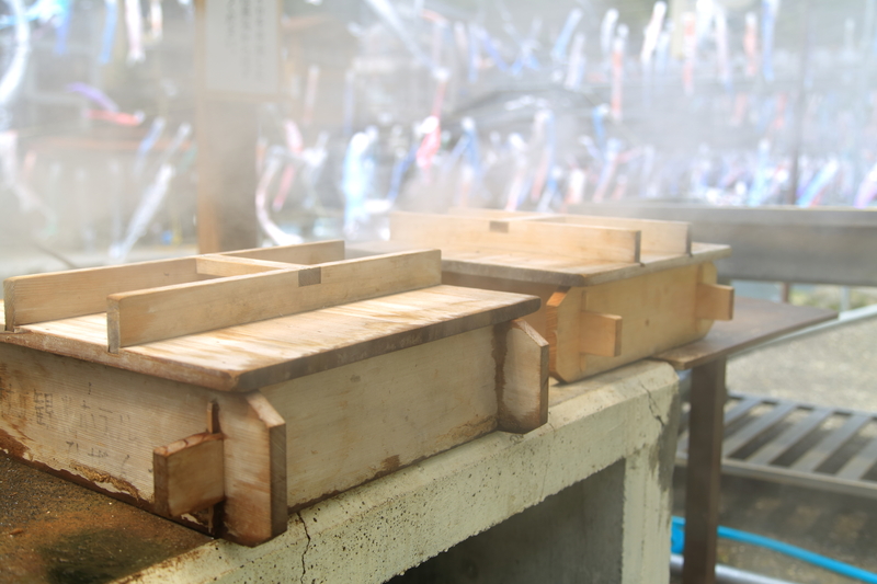 Tsuetate Onsen: Where carp streamers billow in the steam of the hot ...