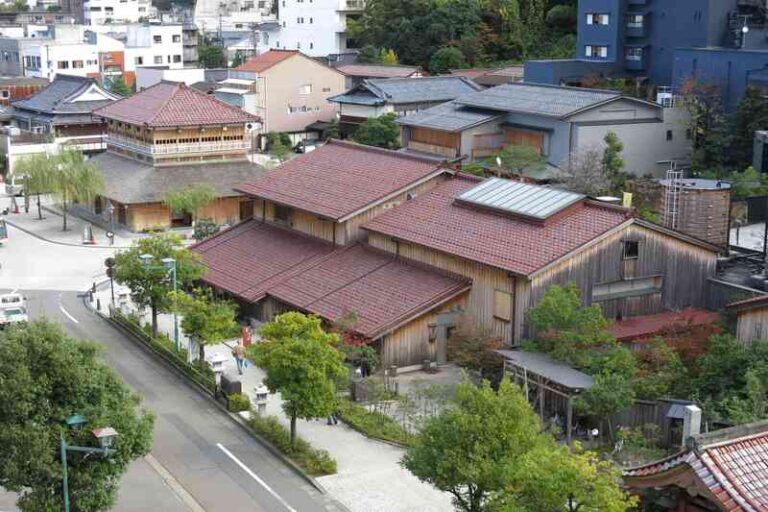 Yamashiro Onsen: a prestigious onsen beloved by a great artist - Japan ...
