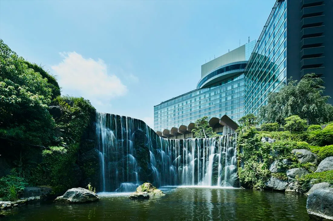 Akasaka – Strolling through a district of slopes where history meets ...