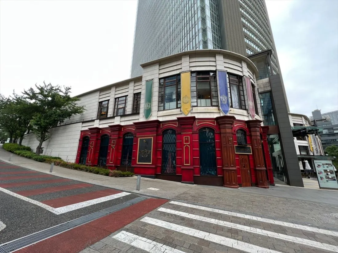 Akasaka – Strolling through a district of slopes where history meets ...